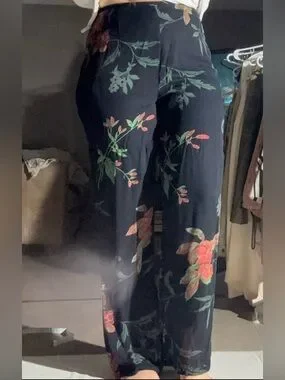 Eric Ryan | Pants & Jumpsuits | Eric Ryan Canada Vintage Floral Black ...